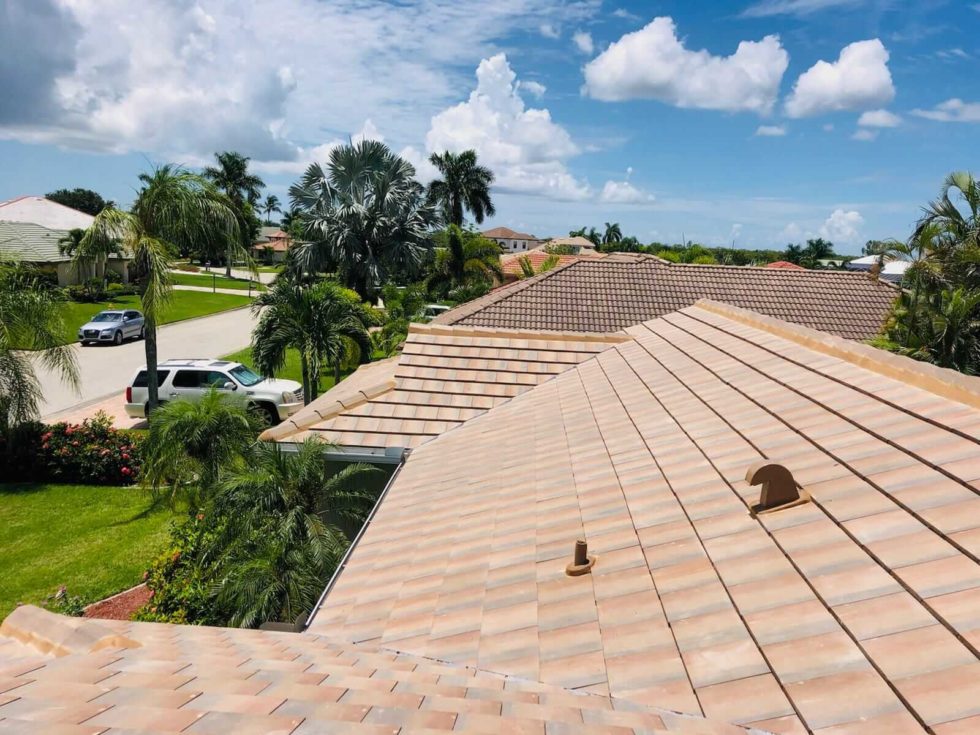 Tile Roof Cost Guide in Cape Coral, FL: Breakdown & Estimates